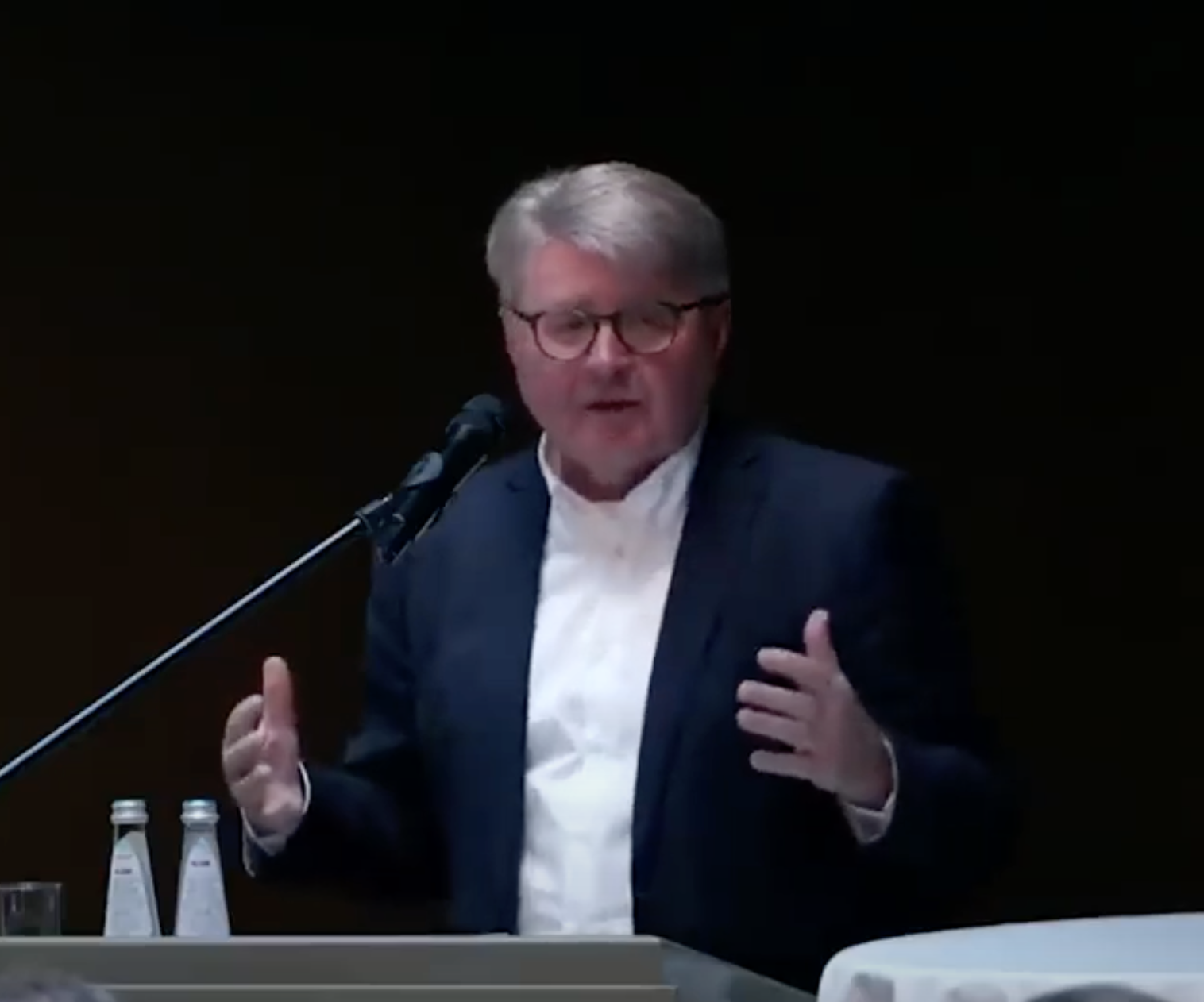 German stock exchange boss slams government, says 'economic policy is ...