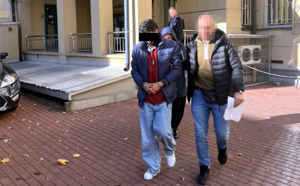 Turks/parasites ''from'' Germany poisoned dead on vacation in ghetto ...